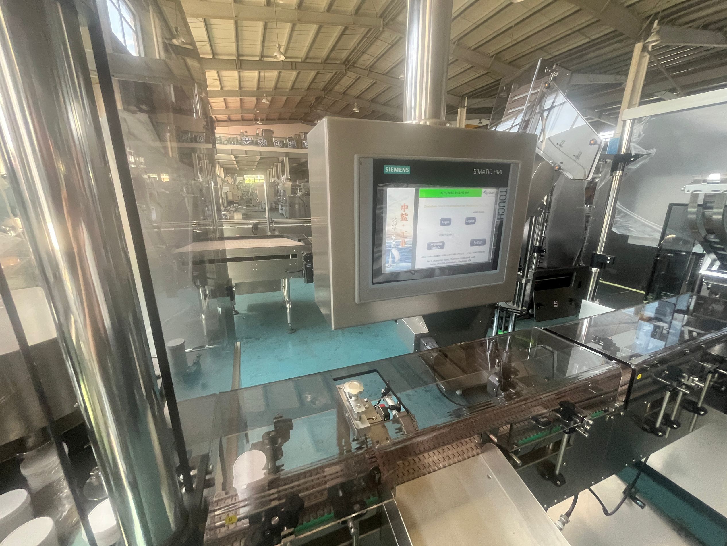 TorqueMaster Cap Pressing Machine 180 Bottles/Min 350ml Bottle Volume